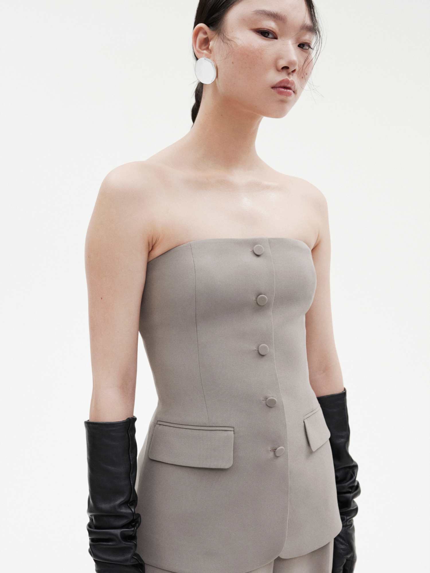 Shop New Women's Clothing & Accessories | Aritzia US