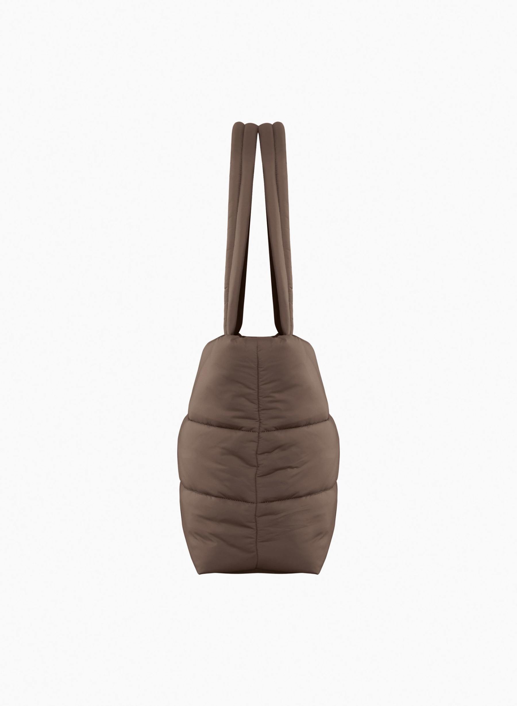 The Super Puff™ THE SUPER PUFF™ TOTE BAG | Aritzia INTL