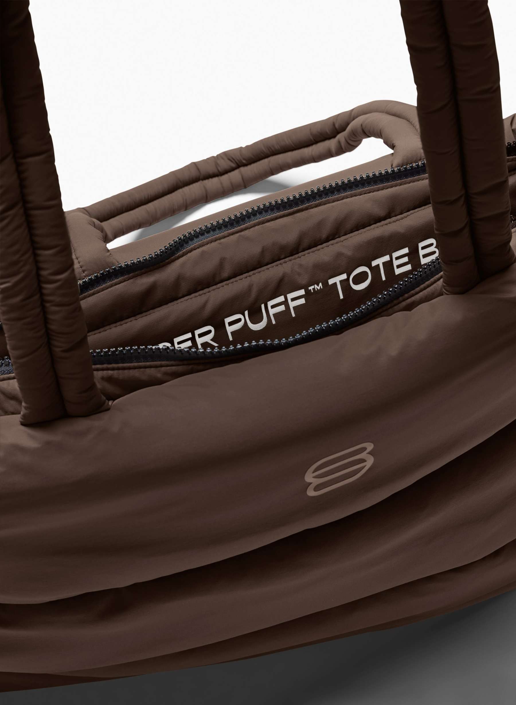 The Super Puff™ THE SUPER PUFF™ TOTE BAG | Aritzia INTL