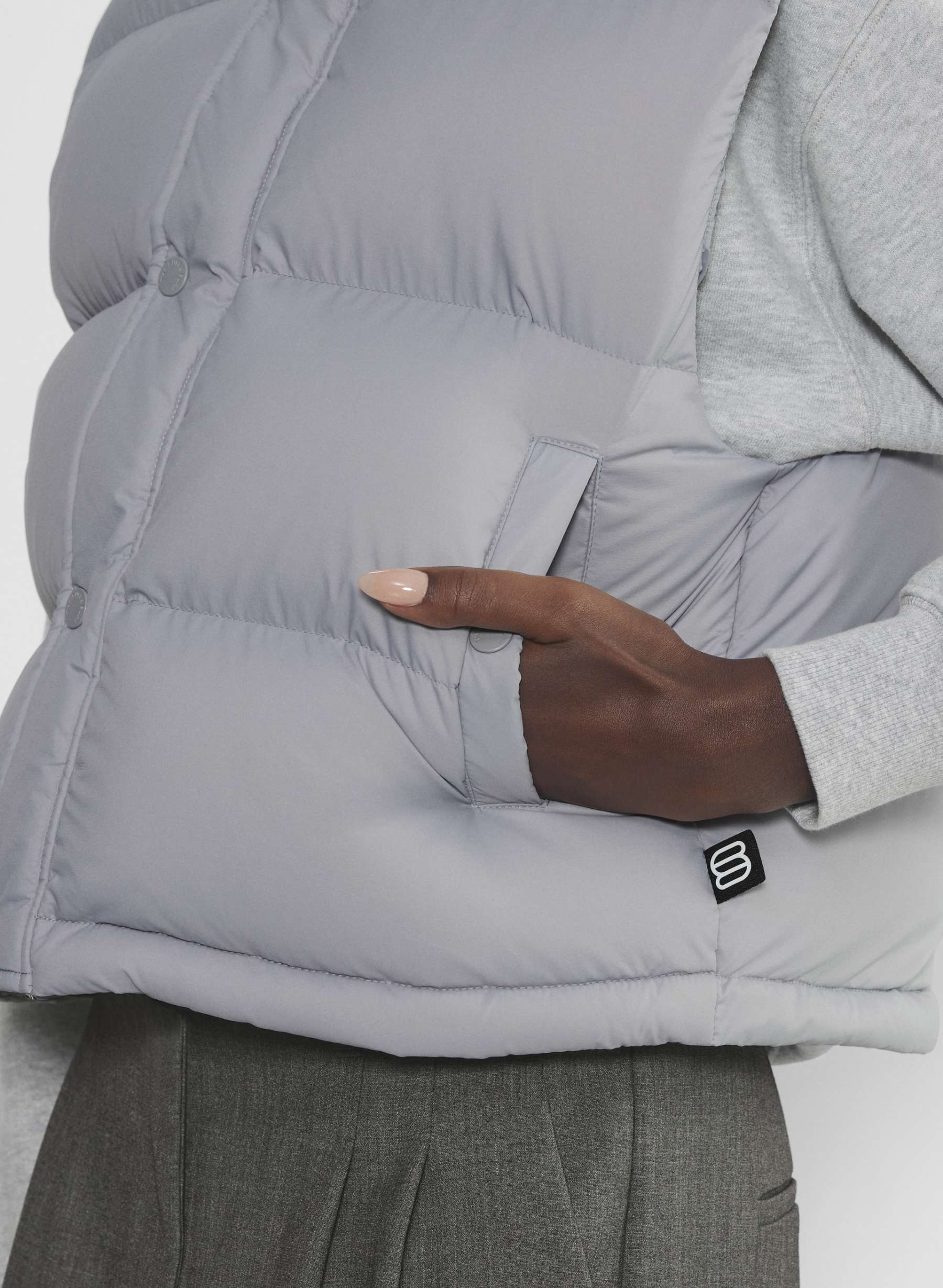The Super Puff™ THE SUPER PUFF™ SHORTY VEST | Aritzia INTL