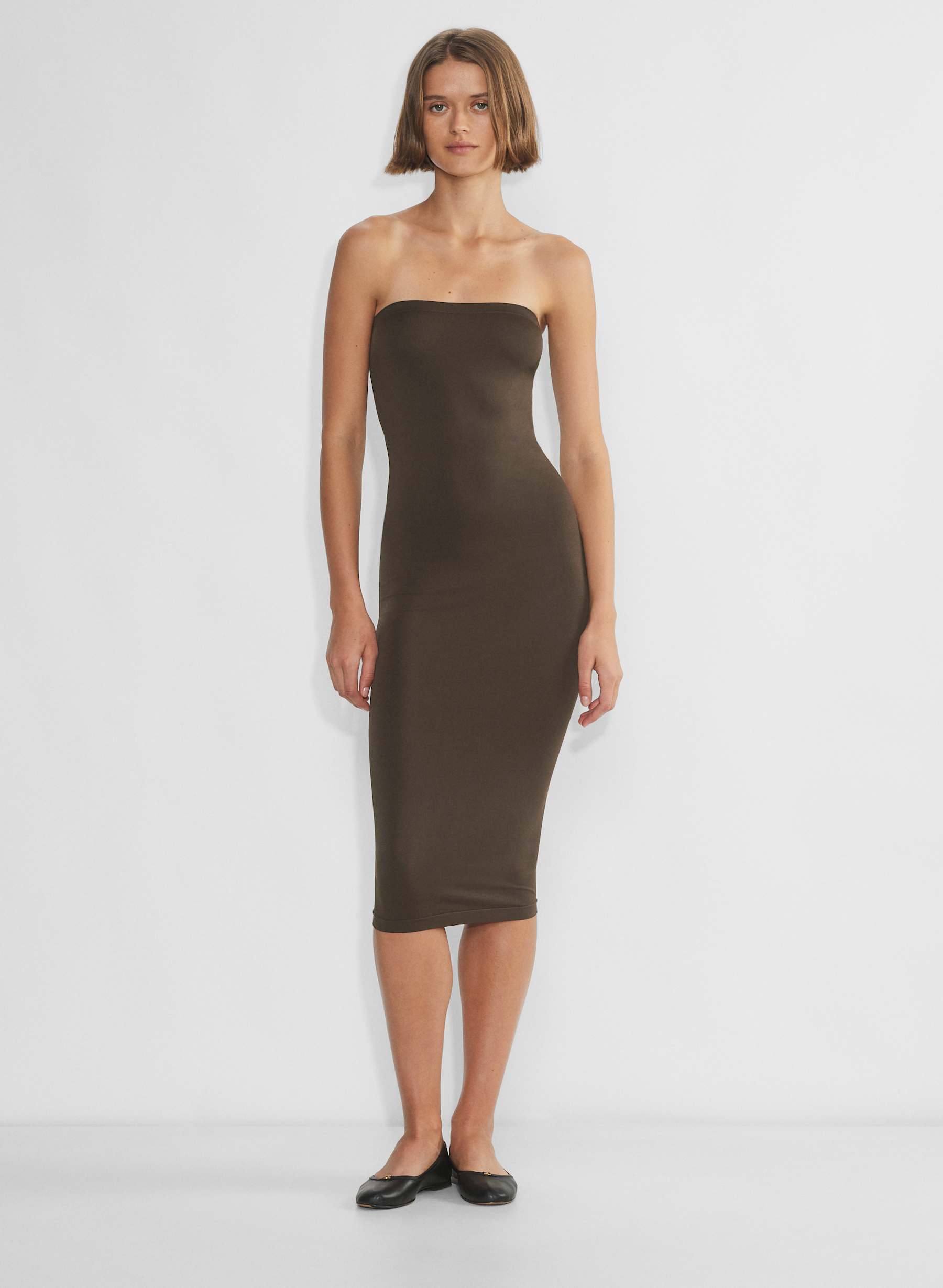 Seamless SMOOTH SEAMLESS MIDI DRESS | Aritzia INTL