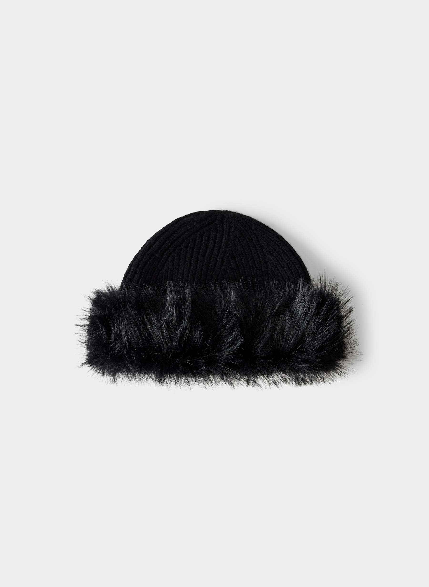 Wilfred REAL FAUX FUR CUFFED BEANIE | Aritzia CA