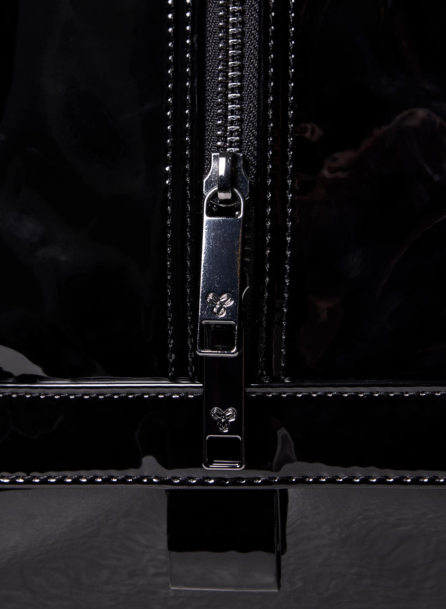 Tna THROWBACK BAG | Aritzia CA
