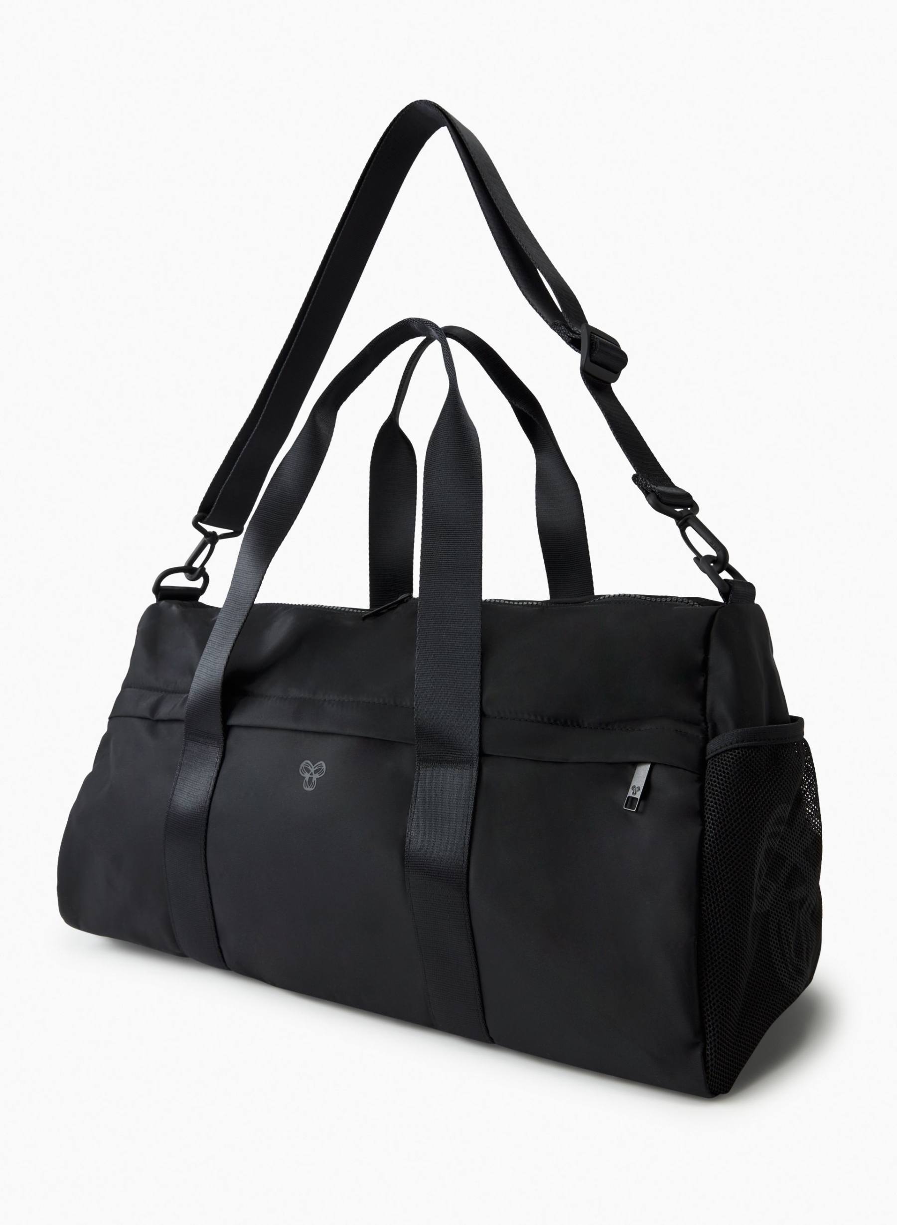 TnAction PRACTICE DUFFEL BAG | Aritzia INTL
