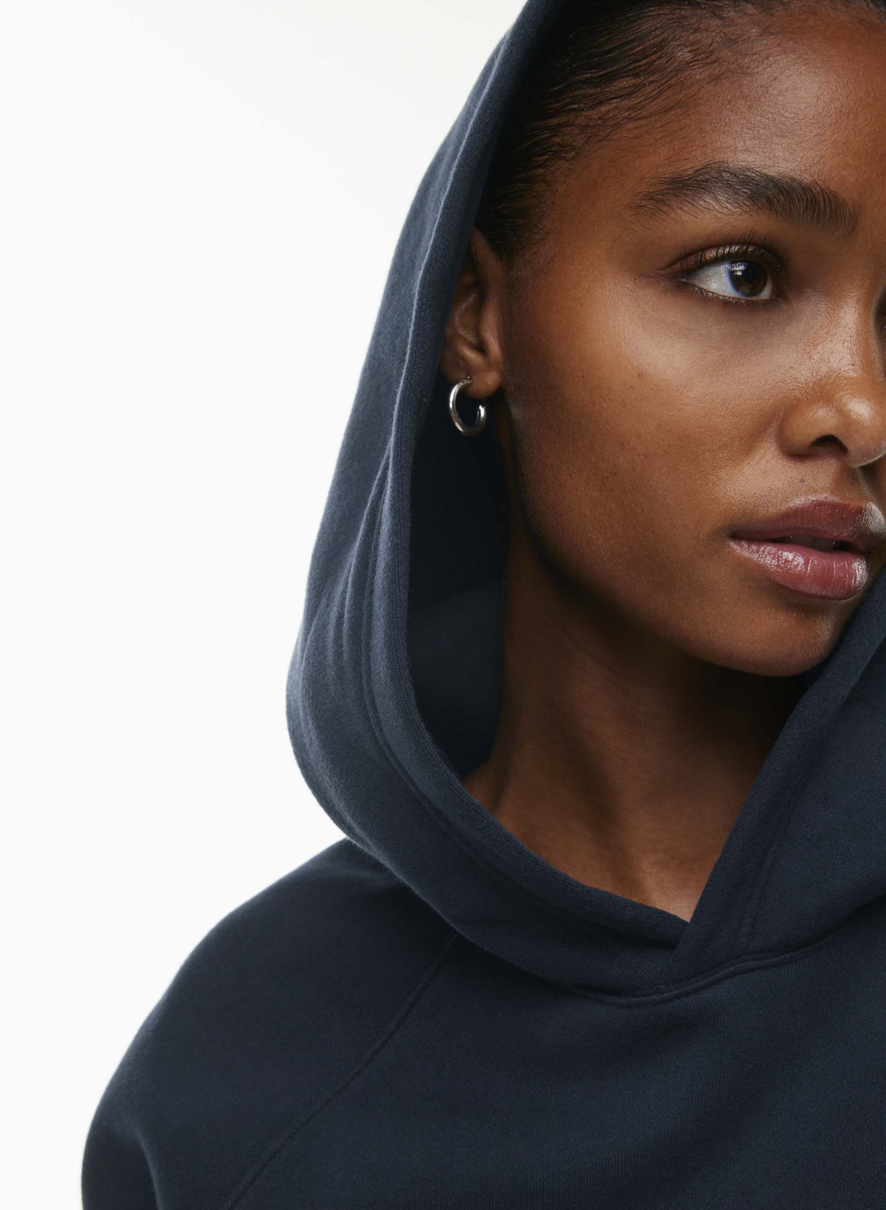 Sweatfleece COZY FLEECE MEGA RAGLAN™ HOODIE | Aritzia US