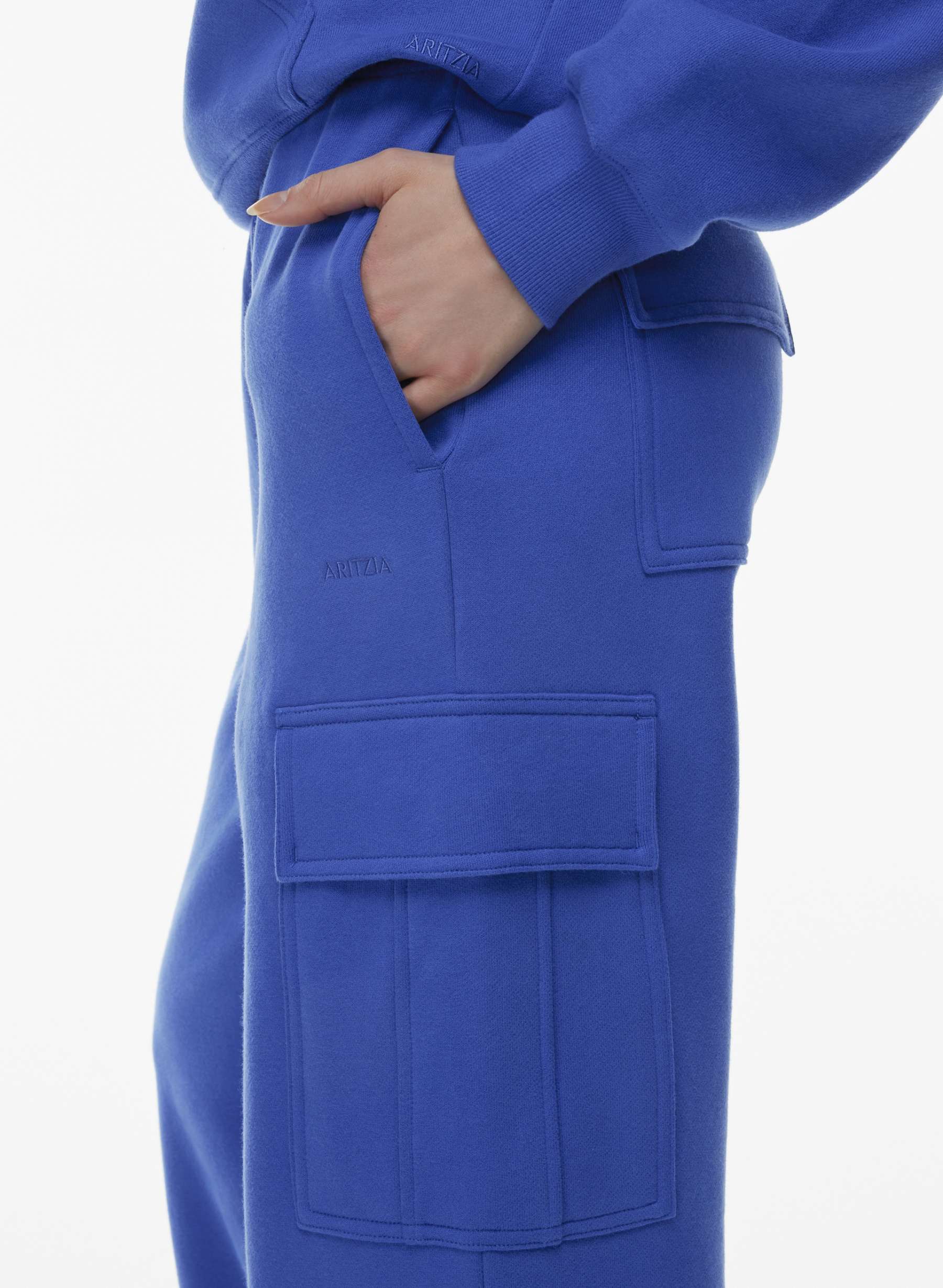Sweatfleece COZY FLEECE MEGA CARGO™ SWEATPANT | Aritzia INTL