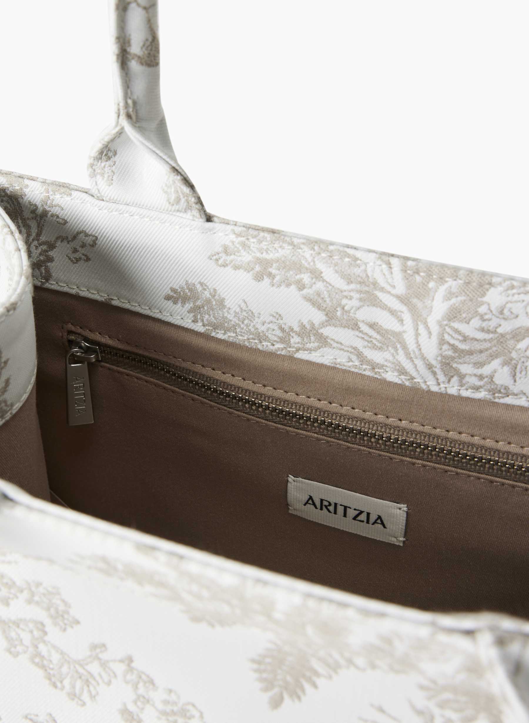 Women's Accessories | Shop Scarves, Bags & Shoes | Aritzia CA