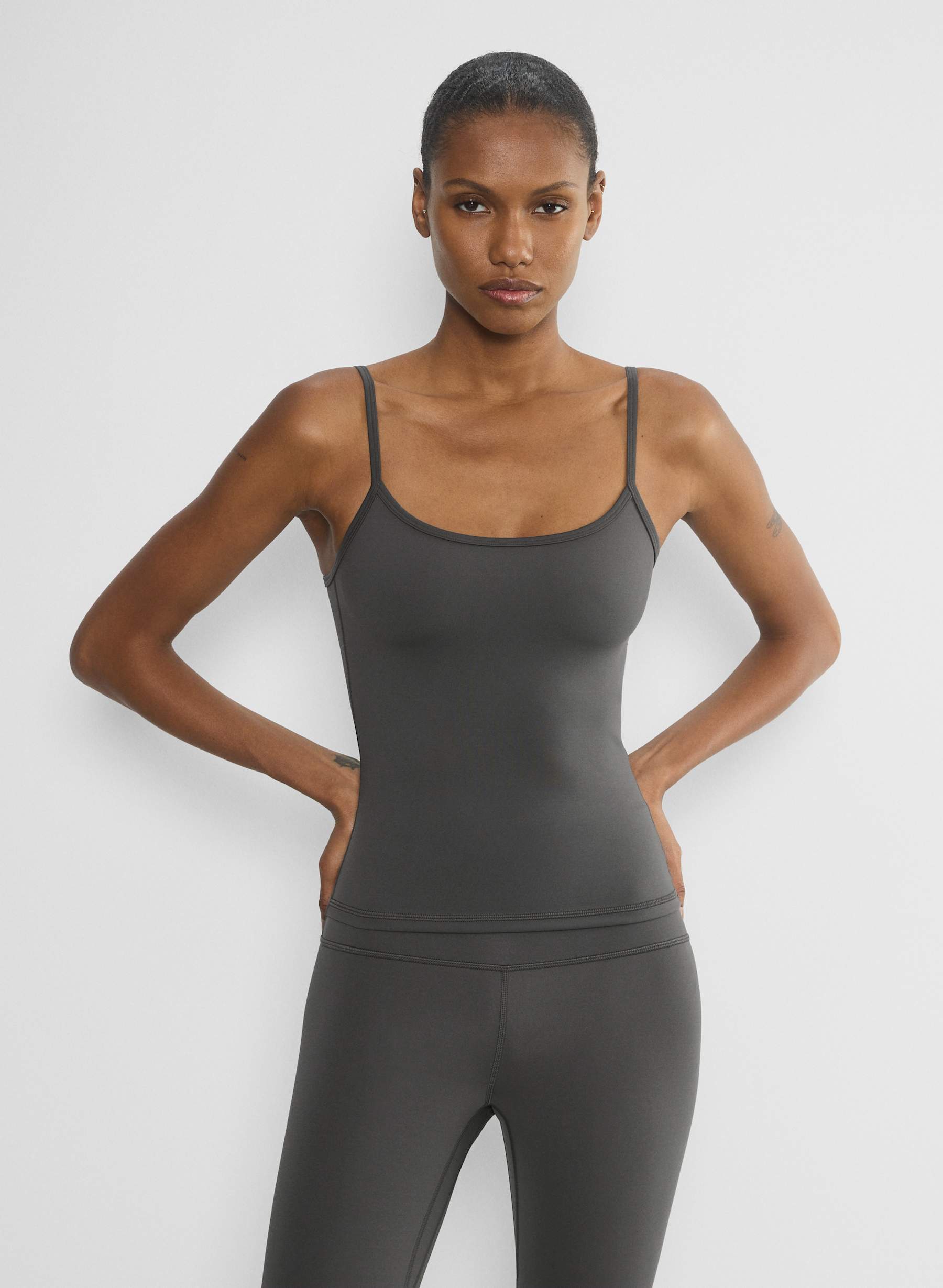 Golden GLOSSFORM™ ESSENTIAL CAMI TANK | Aritzia US