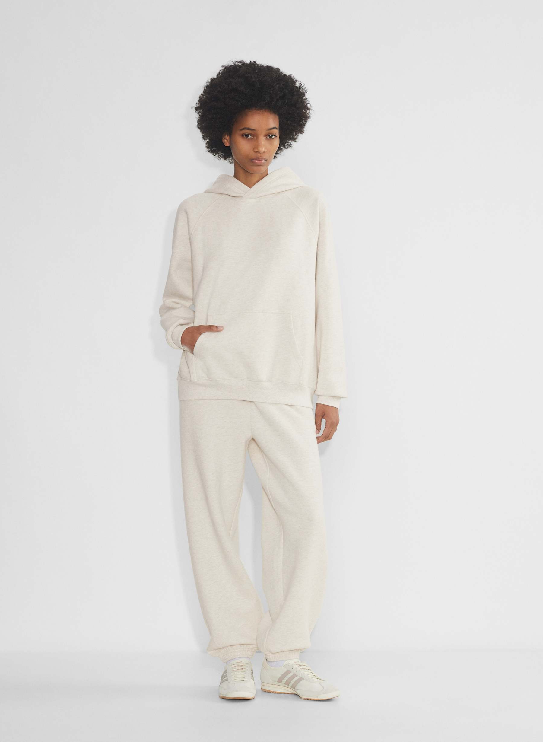 Sweatfleece COZY SWEATFLEECE MEGA RAGLAN™ HOODIE | Aritzia INTL