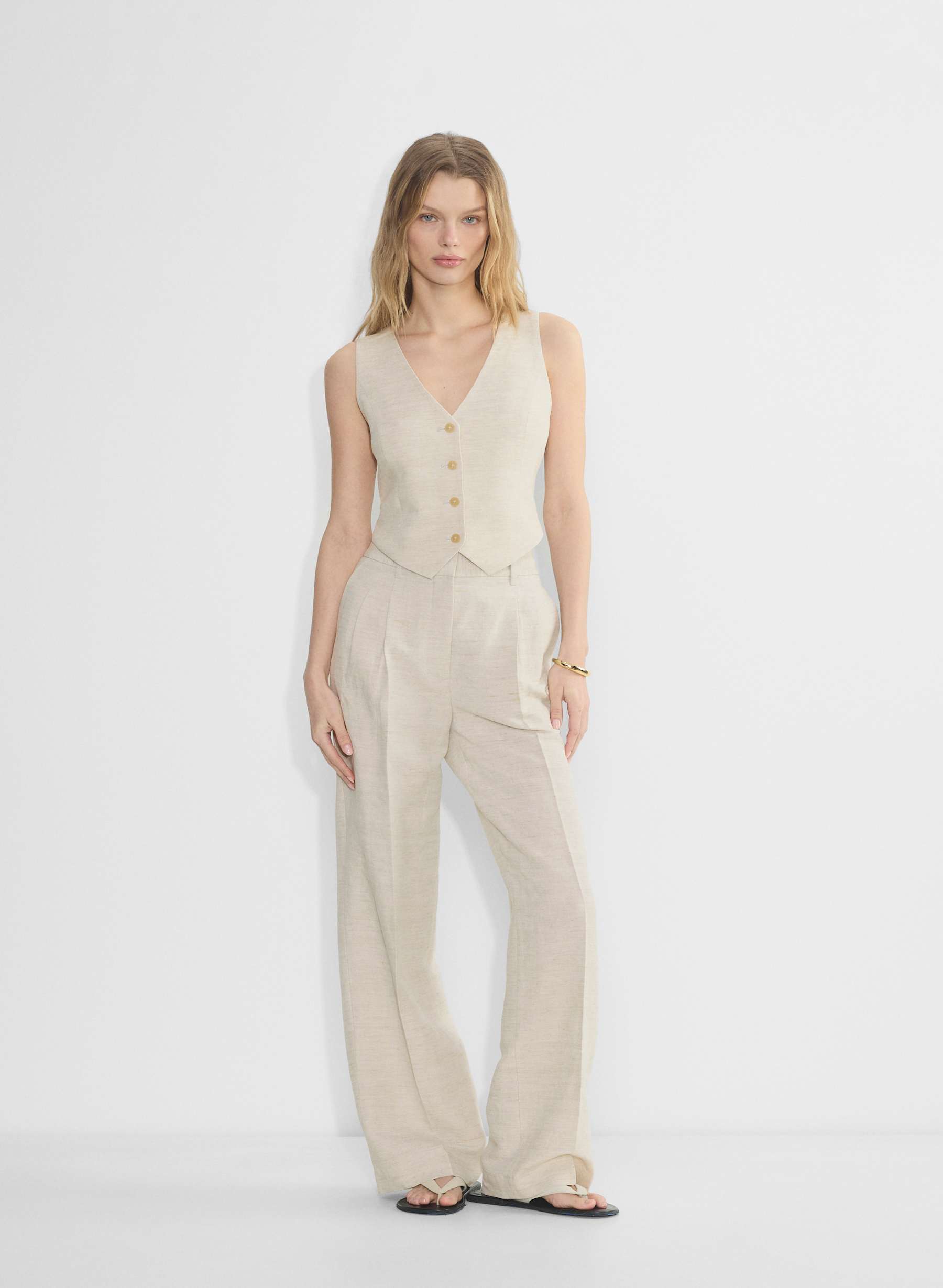 Wilfred PACINO LINEN VEST | Aritzia CA