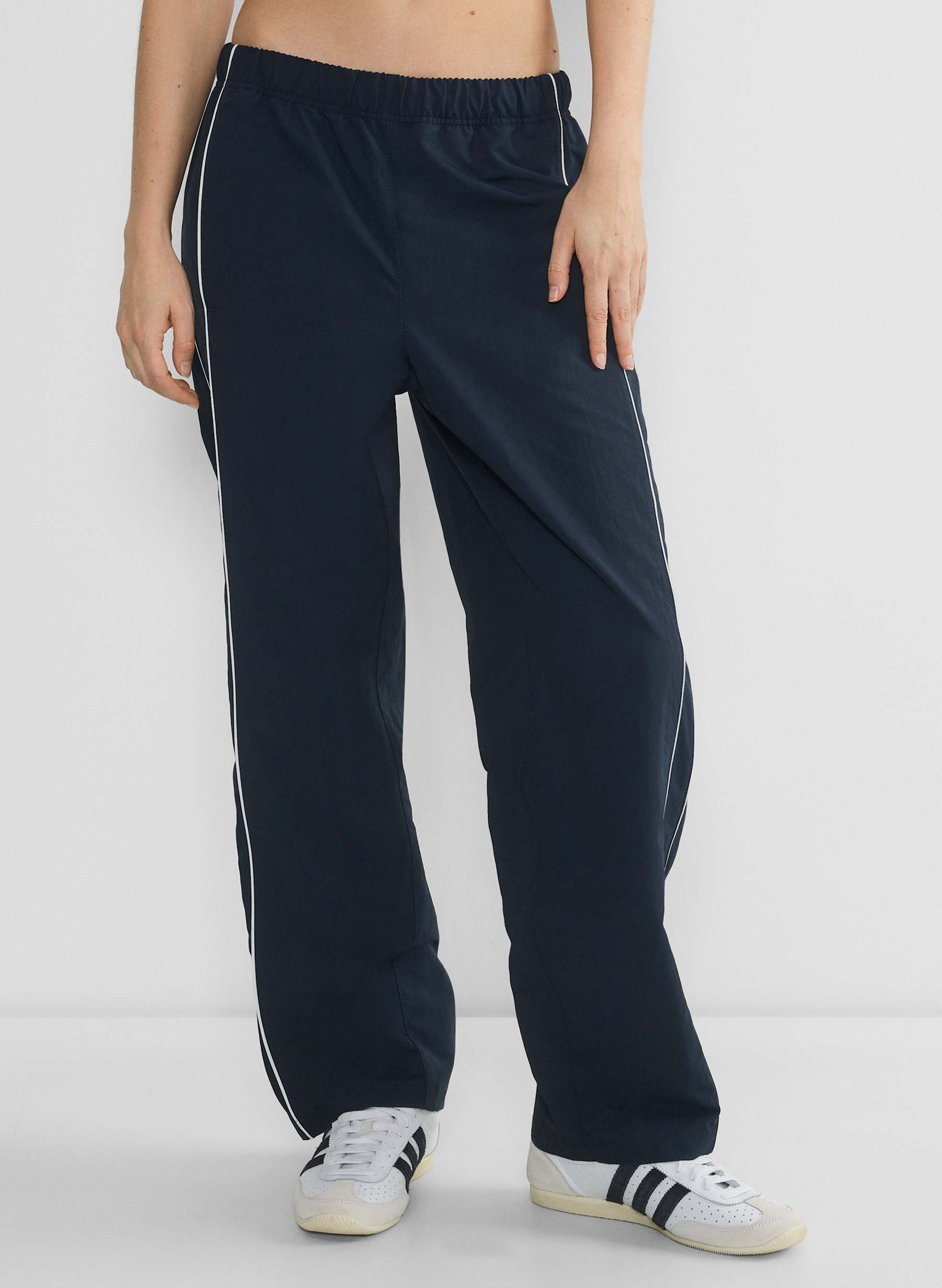 Golden VICTORY TRACK PANT | Aritzia CA