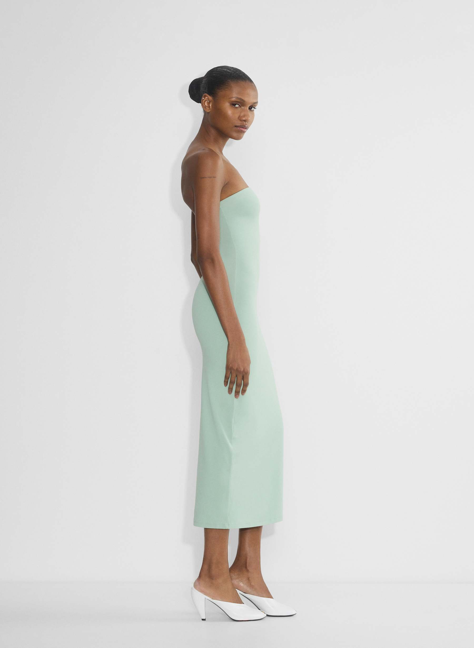 Aritzia CONTOUR MAXI TUBE DRESS