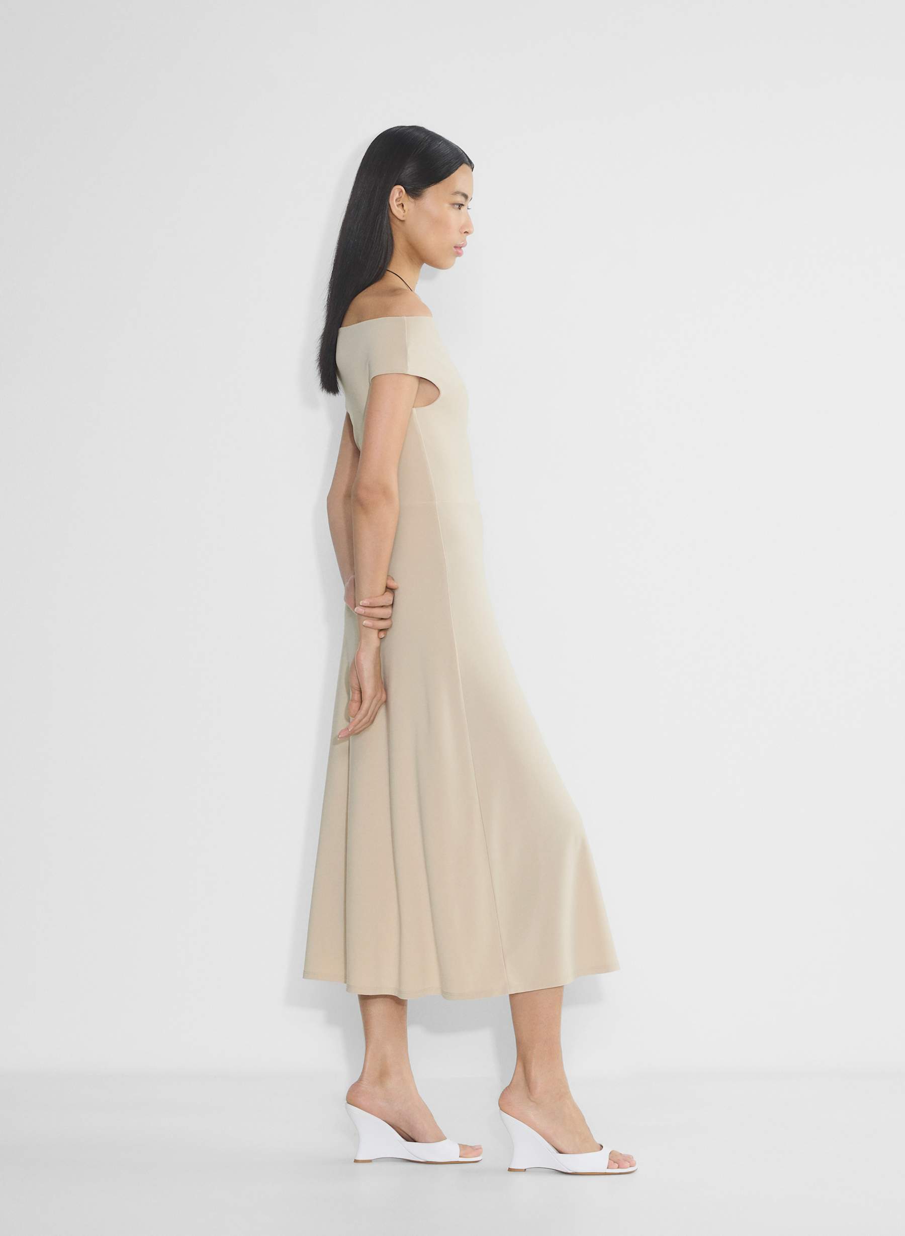 Wilfred SMOOTH MATTER™ SYMBOL DRESS | Aritzia US