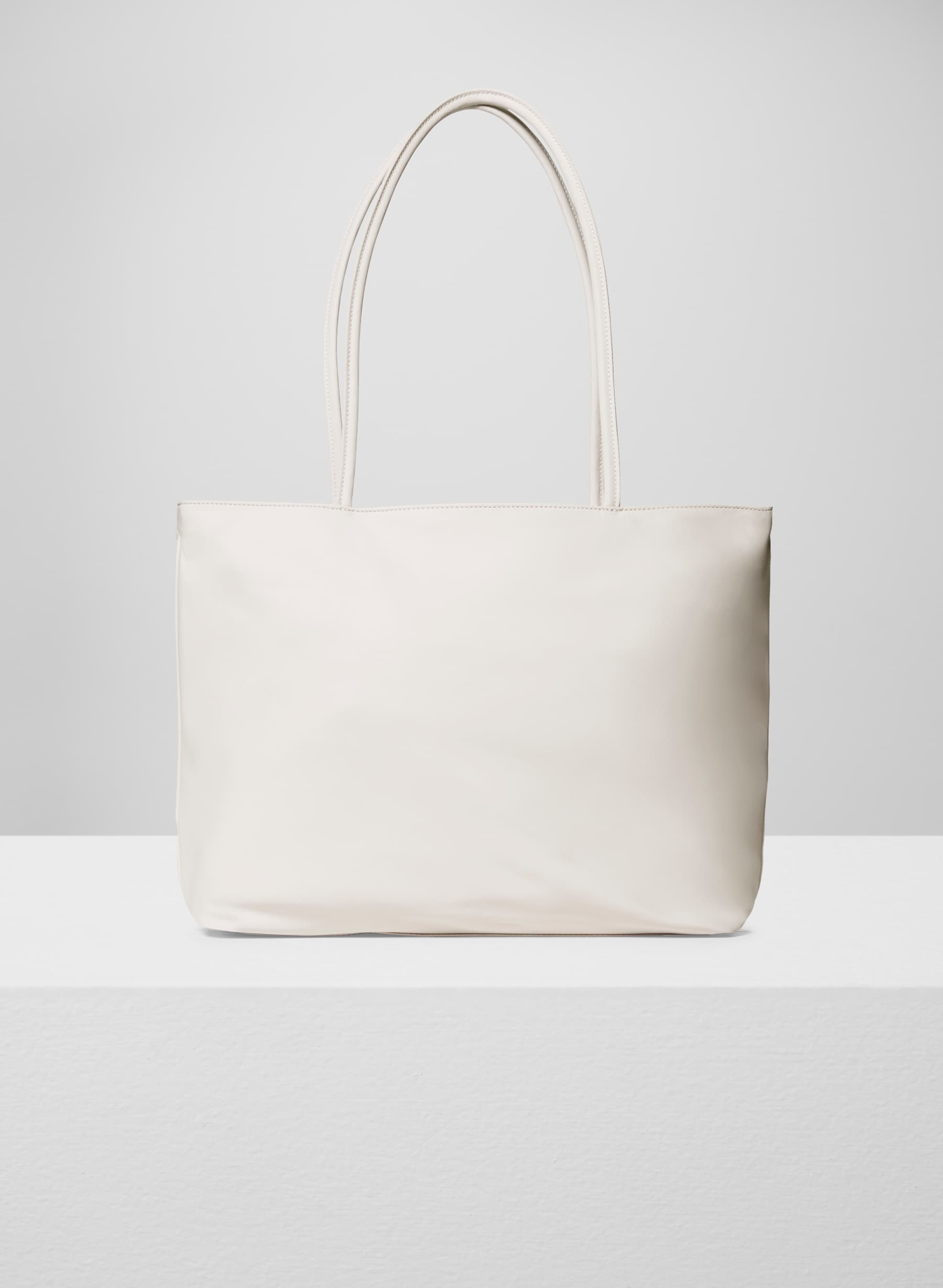 Babaton IDOLIZE BIGGER TOTE BAG | Aritzia CA