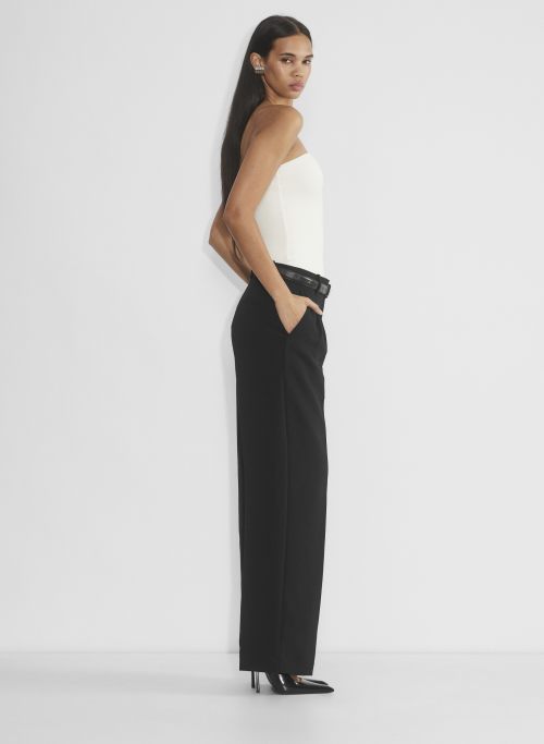 Contour Clothing | Contour & Fitted Bodysuits | Aritzia CA