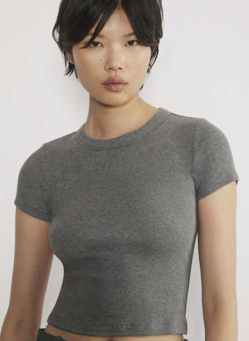 T-Shirts for Women | Long Sleeve & Short Sleeve | Aritzia CA