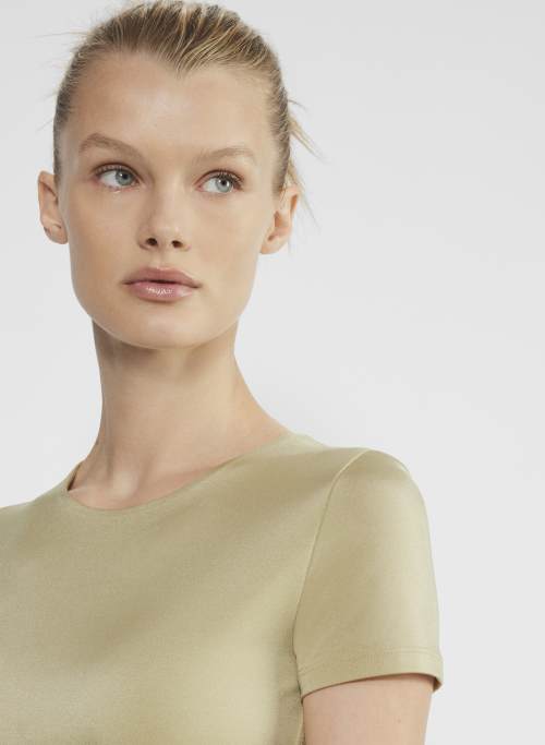 T-Shirts for Women | Long Sleeve & Short Sleeve | Aritzia CA