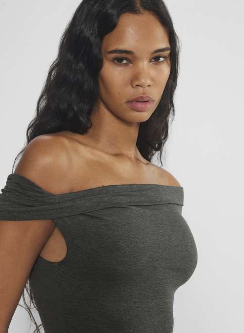 Contour Clothing | Contour & Fitted Bodysuits | Aritzia CA