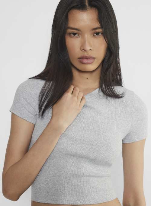 T-Shirts for Women | Long Sleeve & Short Sleeve | Aritzia CA