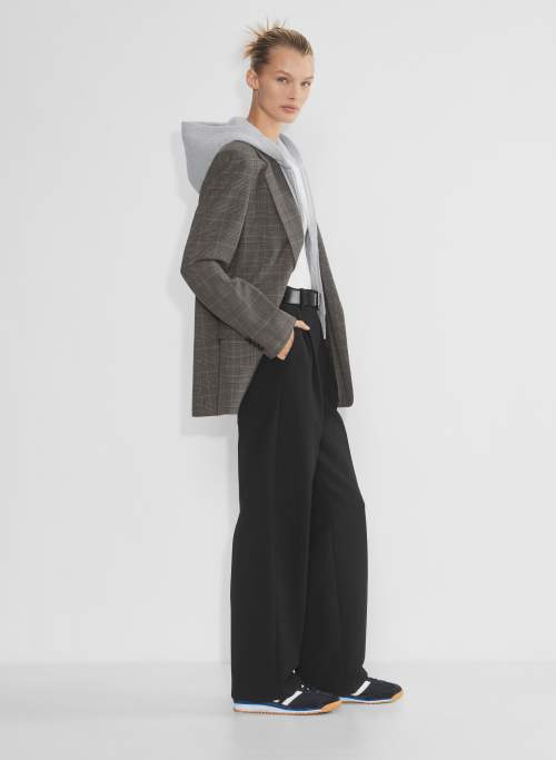 Women's Work Clothing | Shop Blouses, Dresses & Blazers | Aritzia CA