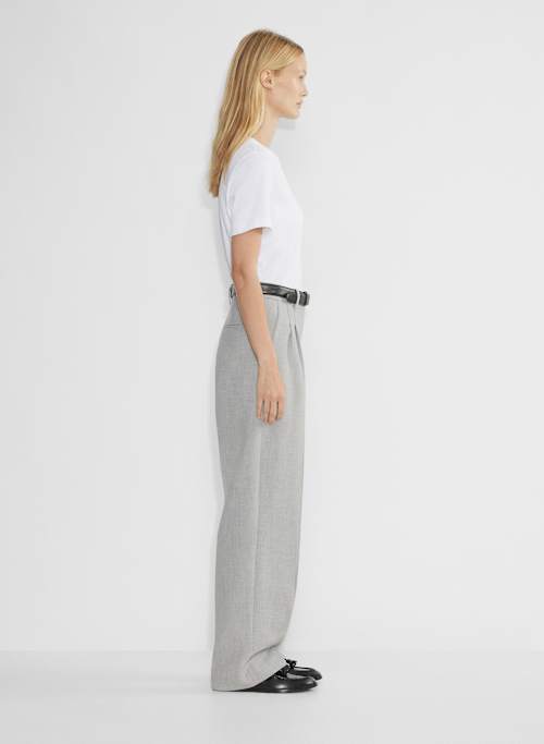 Women's Work Clothing | Shop Blouses, Dresses & Blazers | Aritzia CA