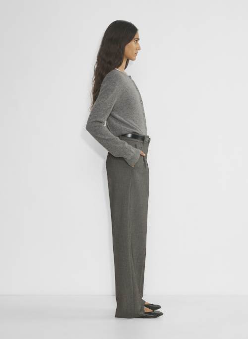 Women's Work Clothing | Shop Blouses, Dresses & Blazers | Aritzia CA