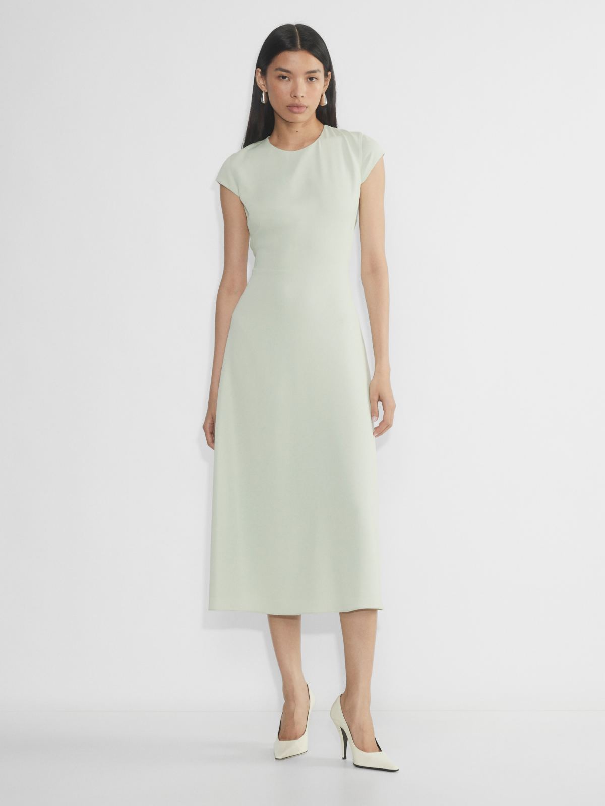 Contour Clothing | Contour & Fitted Bodysuits | Aritzia CA